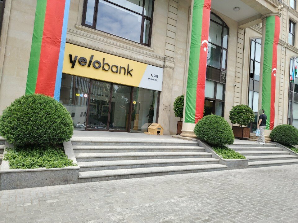 Banka Yelo Bank, Bakü, foto