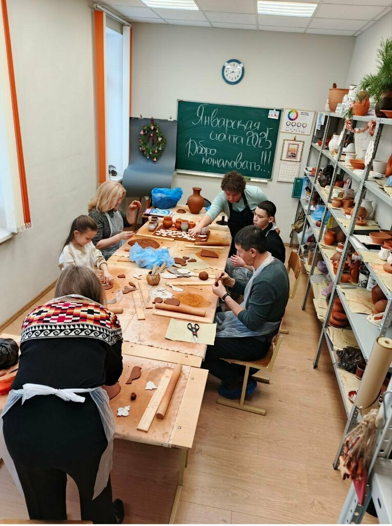 Kurs Гончарный факультет Клинской детской школы искусств им. П. И. Чайковского, Klin, foto