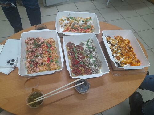 Suşi restoranı Boriroll's, Ladushkin, foto