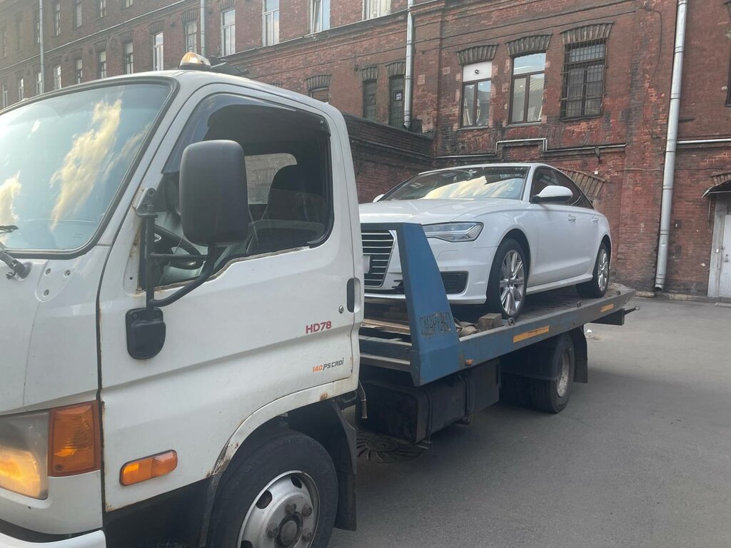Çekici hizmeti Автомобильная помощь, Gatchina, foto