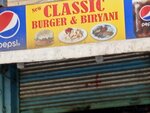 Classic burger & biryani (Badar Commercial 12th Street No:402), restoran  Karaçi'den