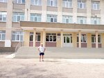 Вересаевская средняя школа (Школьная улица No:3, село Вересаево), ortaokul  Kırım Cumhuriyeti'nden
