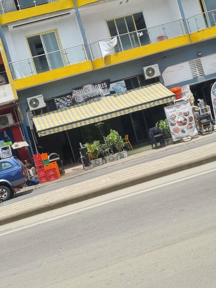 Kafe Lounge Resto Chez Doris The Congolese, Abican, foto