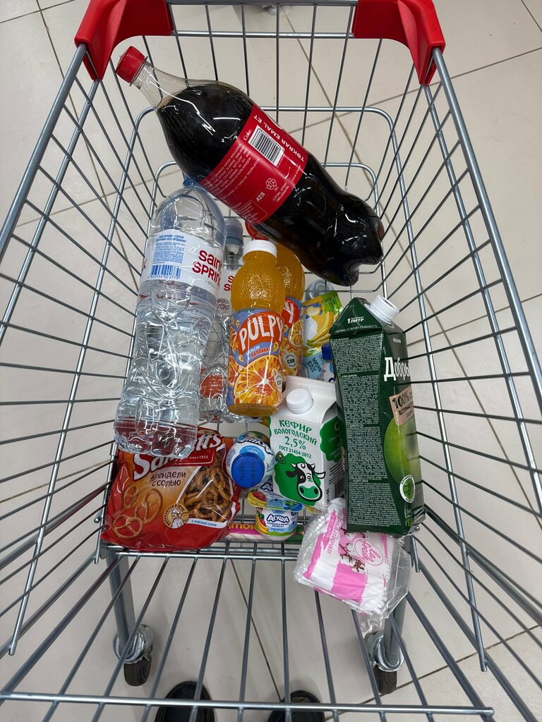 Süpermarket Magnit Moya Tsena, Tosno, foto
