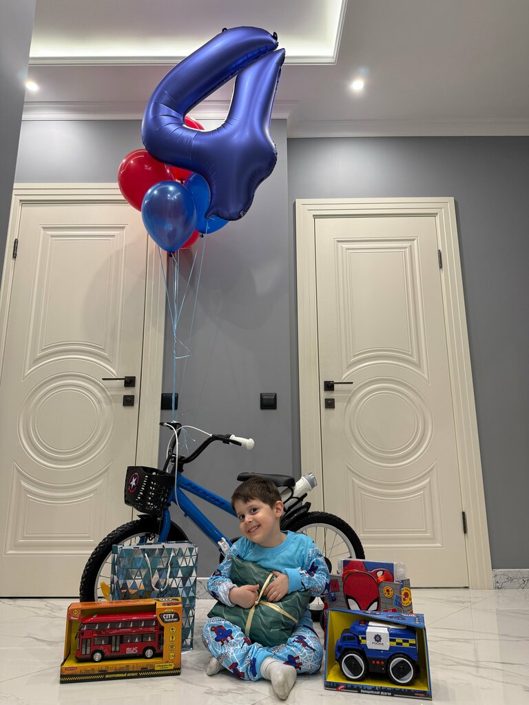 Kutlama ürünleri Bd. Balls, Moskova, foto