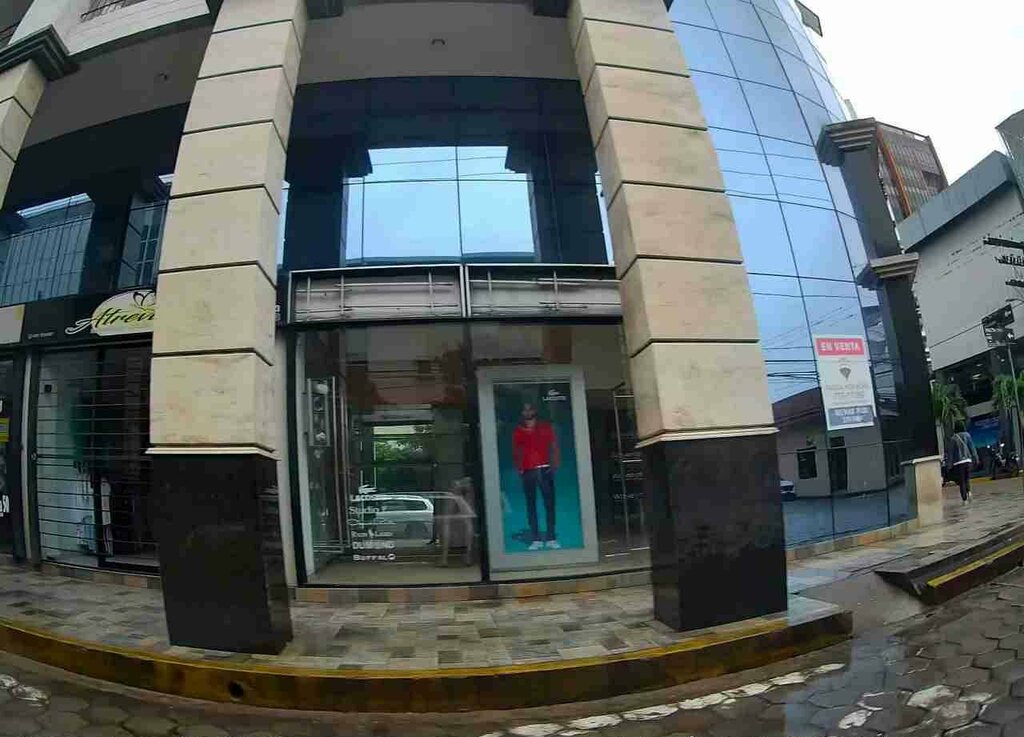 Giyim mağazası Clothing Store, Santa‑Krus, foto
