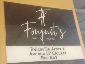 Fouguet's Cave Cocktail (Rue B51 No:58), restoran  Abican'dan