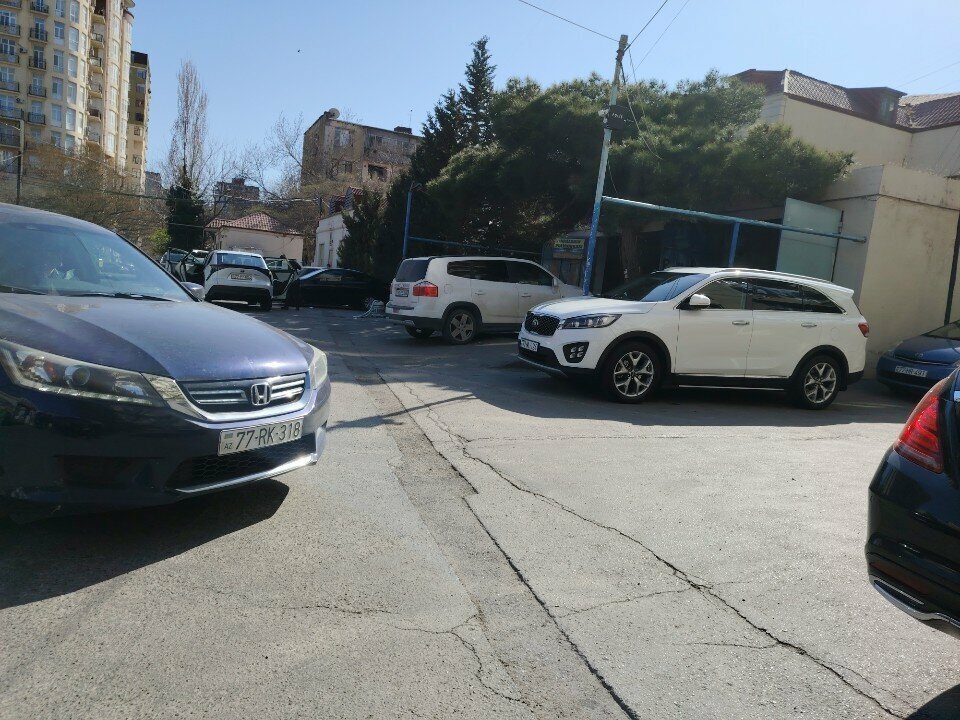 Oto yıkama Avtomoyka, Bakü, foto