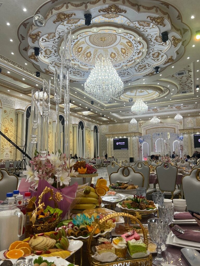 Düğün, toplantı salonu Karatau Tazhi, Kentav, foto