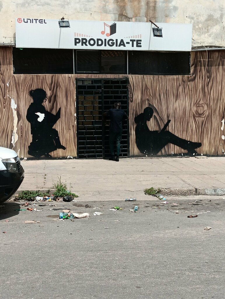 Müzik okulları ve konservatuarlar Prodigia-te, Loanda, foto