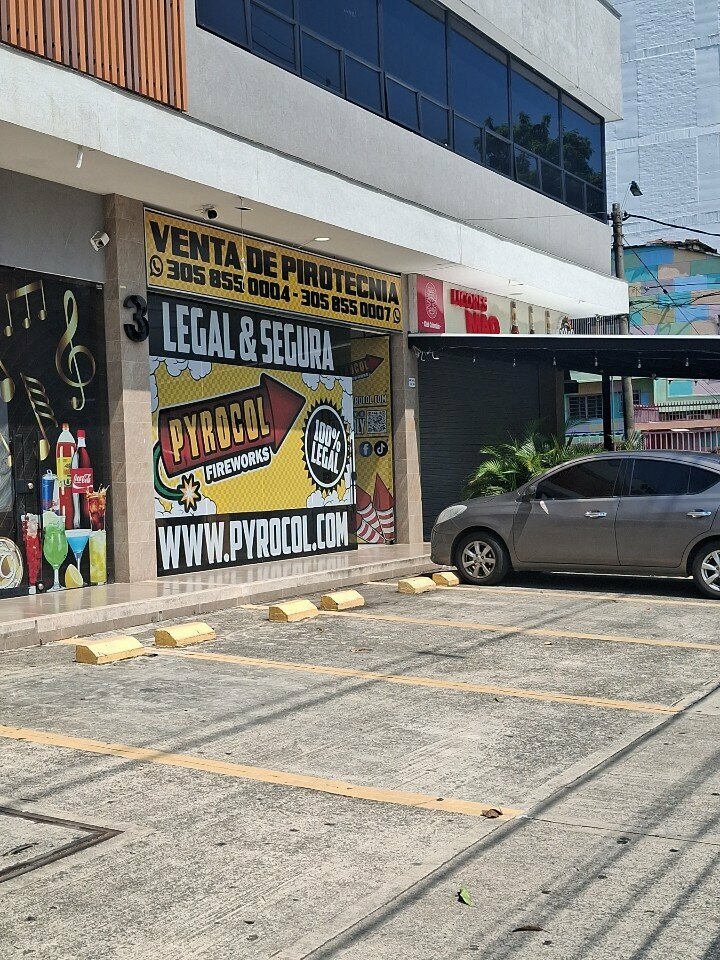 Havai fişek firmaları Pyrocol, Cali, foto