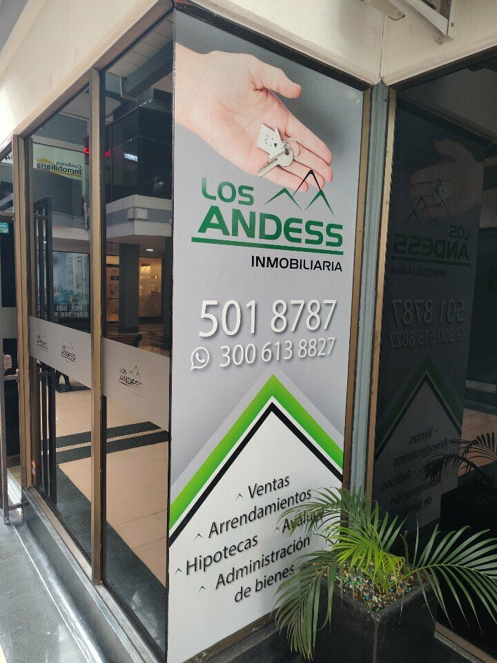 Emlak ofisi Los Andess Inmobiliaria, Medellin, foto