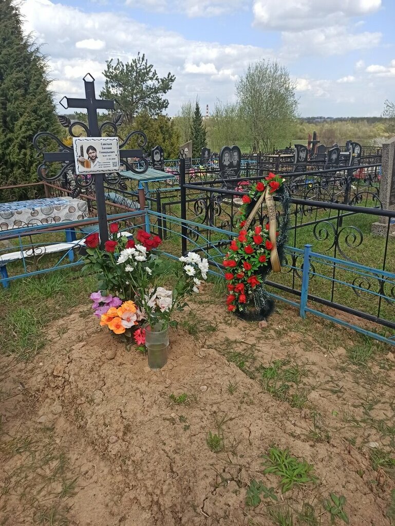 Ünlü kişilerin mezarları Савельев Евгений Геннадьевич, Vitebskaya oblastı, foto