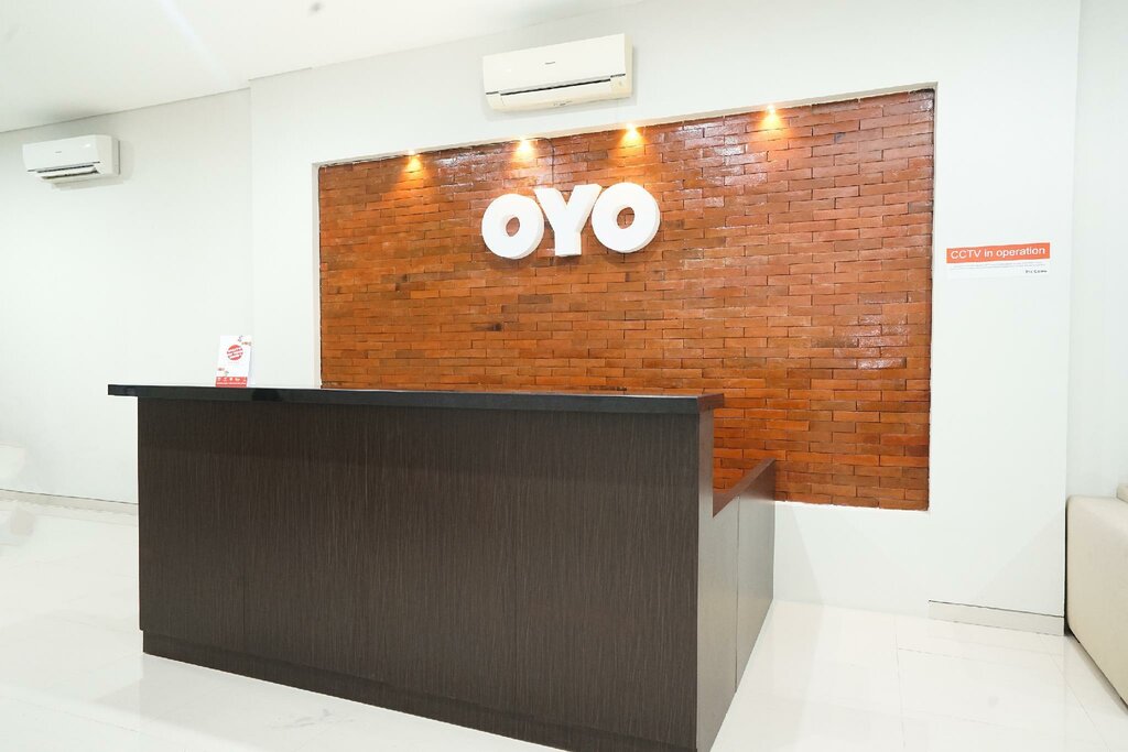 Otel Super Capital O 449 The Colins, Surabaya, foto