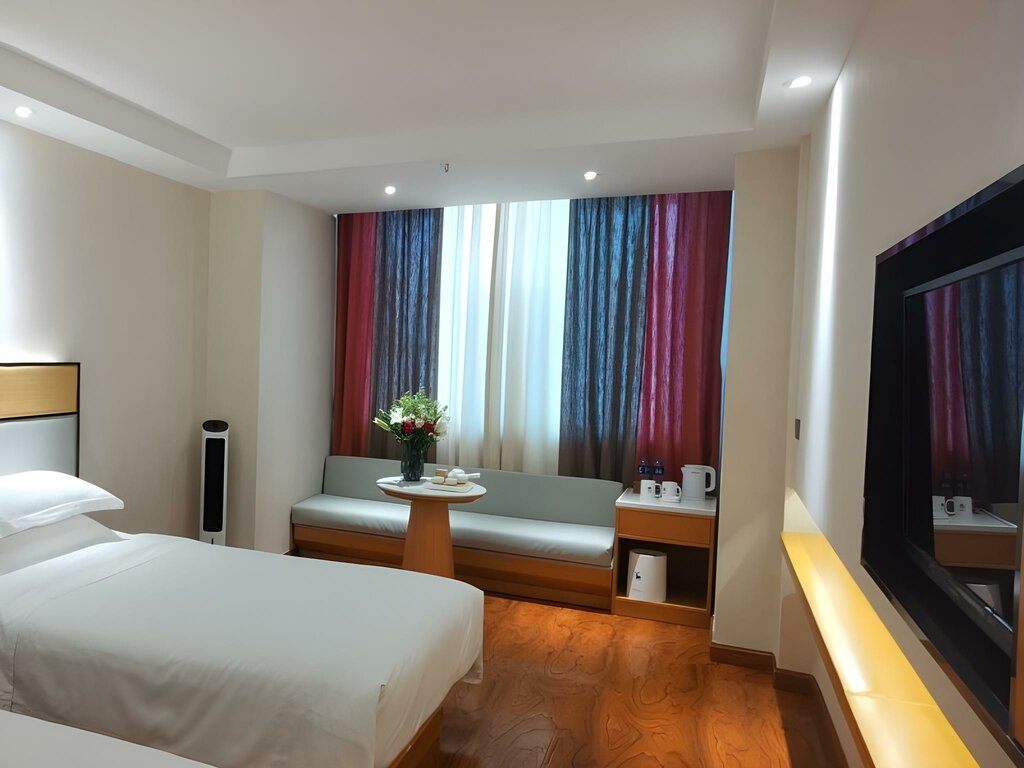 Otel GreenTree Inn Geermu Walking Street Business Hotel, Golmud, foto