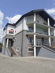 GuestHouse (vulica Manachava No:21), otel  Slutsk'tan