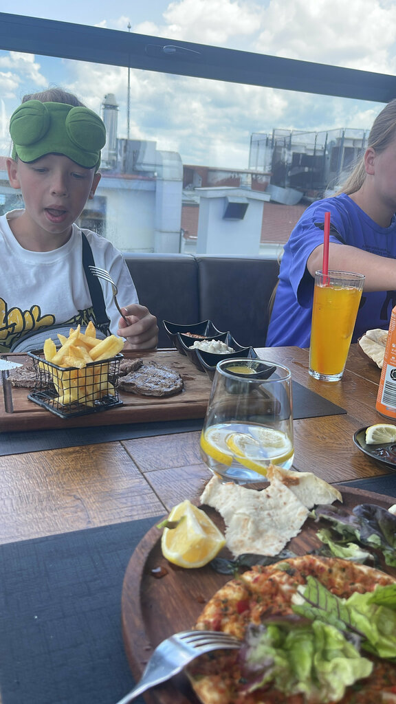 Hazır yemek teslim servisleri Üçkardeşler Köftesi, İstanbul, foto