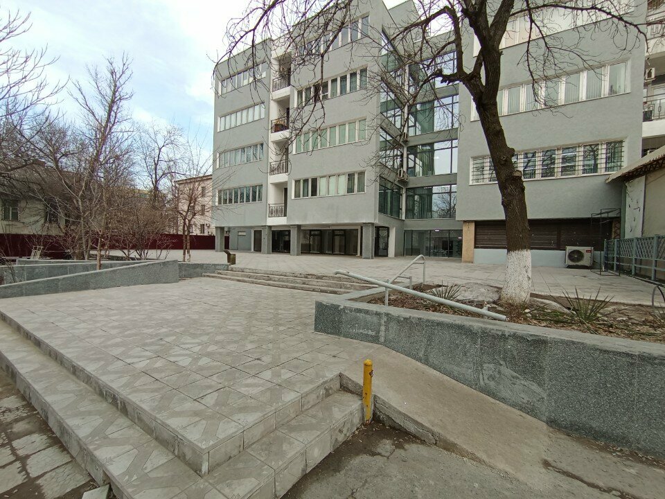 Devlet kurumları ve bakanlıklar The Chamber of Commerce, Bişkek, foto