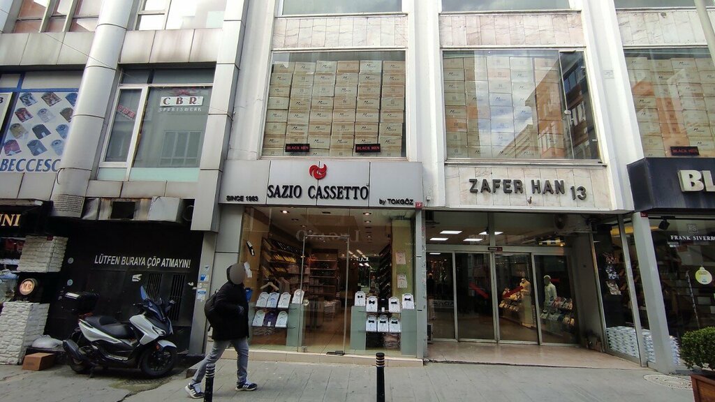 Giyim mağazası Sazio Cassetto, İstanbul, foto