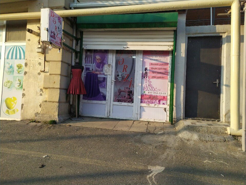 Moda evleri Dərzi, Bakü, foto