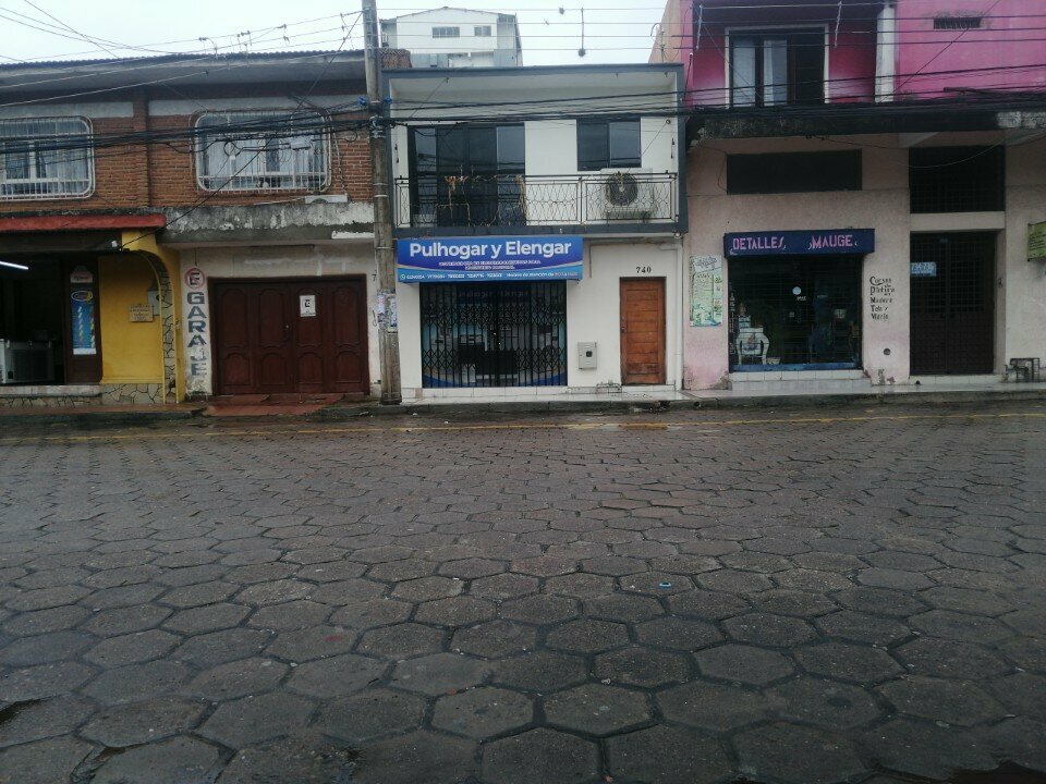 Beyaz eşya mağazaları Pulhogar y Elengar, Santa‑Krus, foto