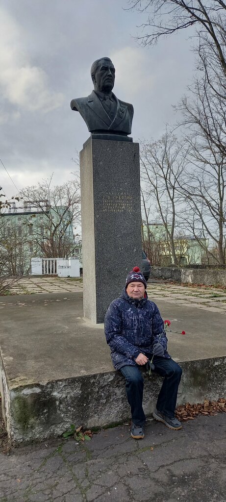Ünlü kişilerin mezarları Инженер-энергетик Генрих Осипович Графтио, Saint‑Petersburg, foto