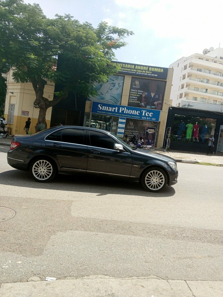 Cep telefonu ve aksesuarları satış mağazaları Smartphone, Loanda, foto