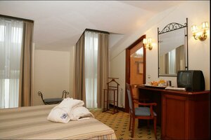 Hotel El Ancla (Calle González Gallego No:10, Laredo), otel