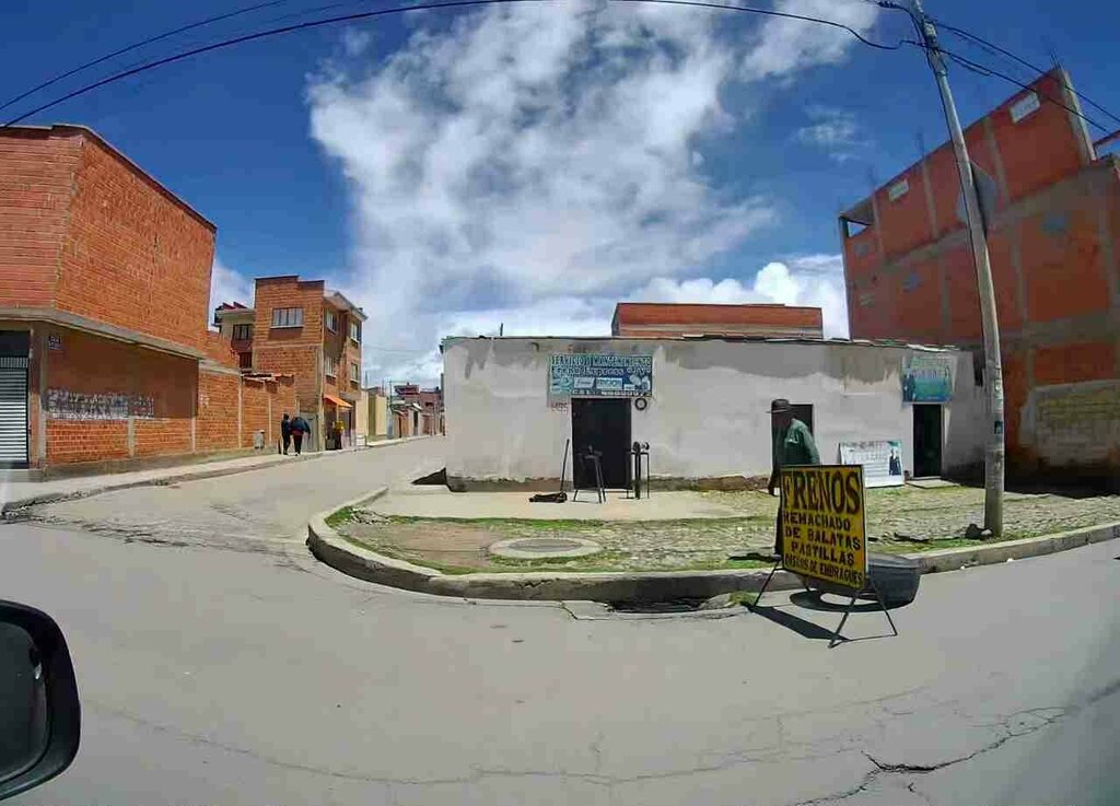 Oto döşeme Freno Express Jv Service and Maintenance, El Alto, foto