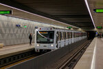 Népliget (Budapest, Könyves Kálmán körút), metro istasyonu  Budapeşte'den
