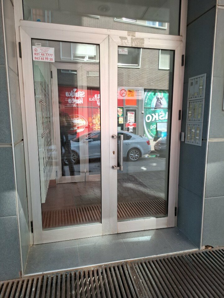 Avukatlar Kristina Glavardanov, Novi Sad, foto