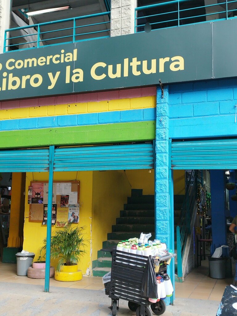 Kitap mağazaları Del Libro y la Cultura Shopping Center, Medellin, foto