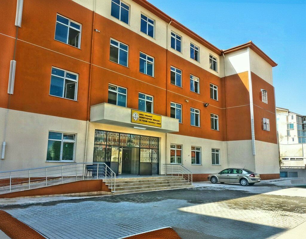 Fen lisesi, sosyal bilimler lisesi Demirtaşpaşa Mesleki ve Teknik Anadolu Lisesi, Bursa, foto