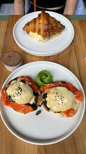 The Avocado Factory (Bali, Badung Regency, North Kuta District, Canggu village), ekmek fırını  Bali'den