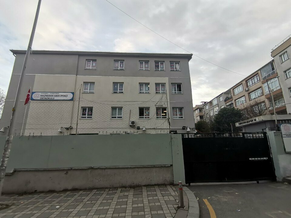 Ortaokul Haznedar Abdi İpekçi Ortaokulu, İstanbul, foto