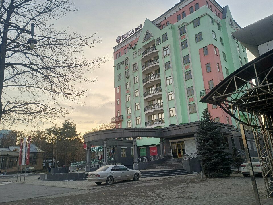 ATM'ler Finca Bank, Bişkek, foto