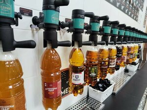 Медный Великан (Tsentralnaya ulitsa No:86), bira dükkanı  Toguchin'den