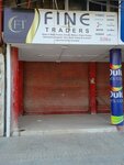 Fine traders (Shahjahan Avenue No:85/13, Gulberg Town, Block 16), motor yağları  Karaçi'den