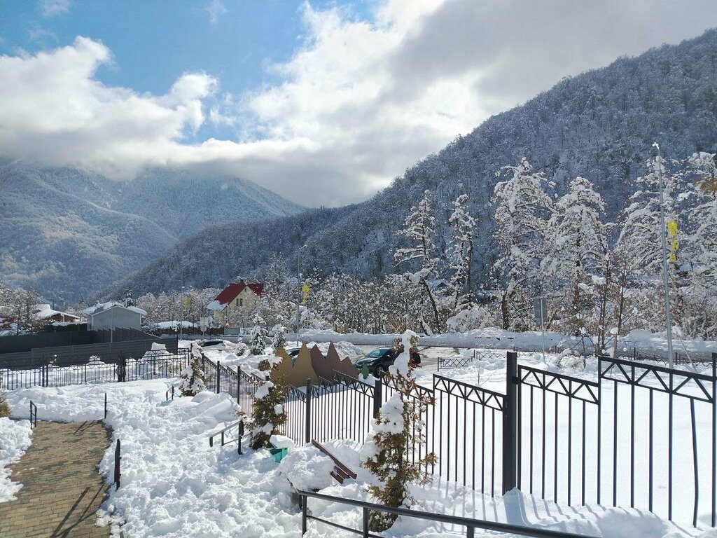 Ortaokul Школа № 65, Soçi, foto