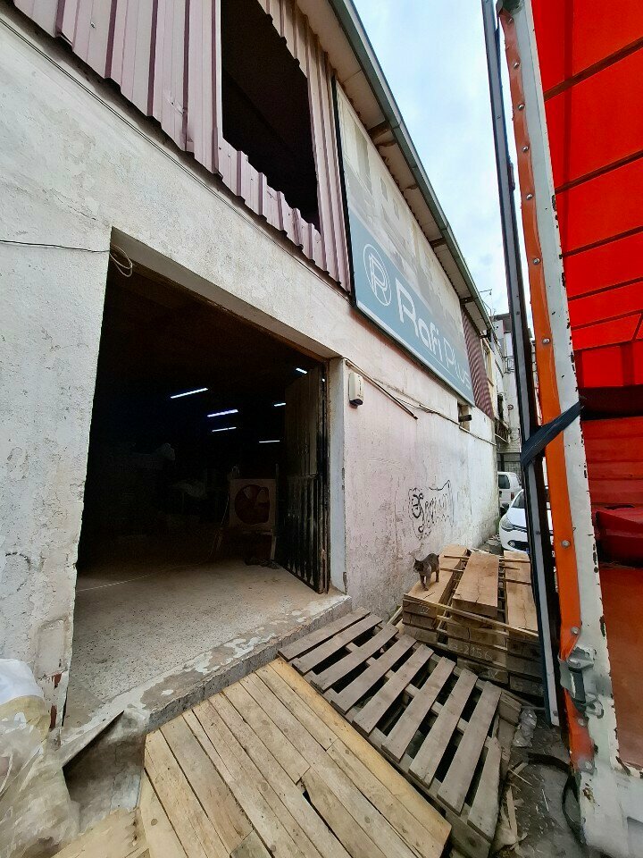 Mobilya fabrikaları Rafi Plus Mobilya, İzmir, foto
