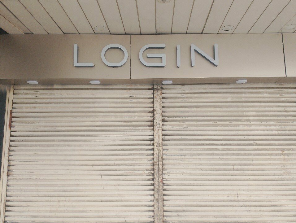 Mefruşat Log in, Karaçi, foto