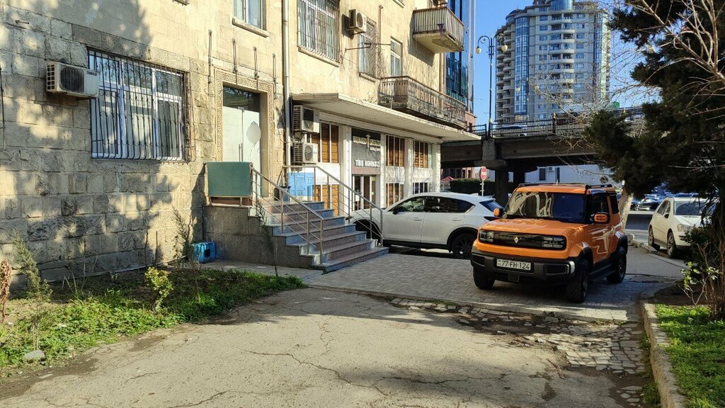 Tıp merkezleri ve klinikler Biomed Spectr Tibb Merkezi, Bakü, foto
