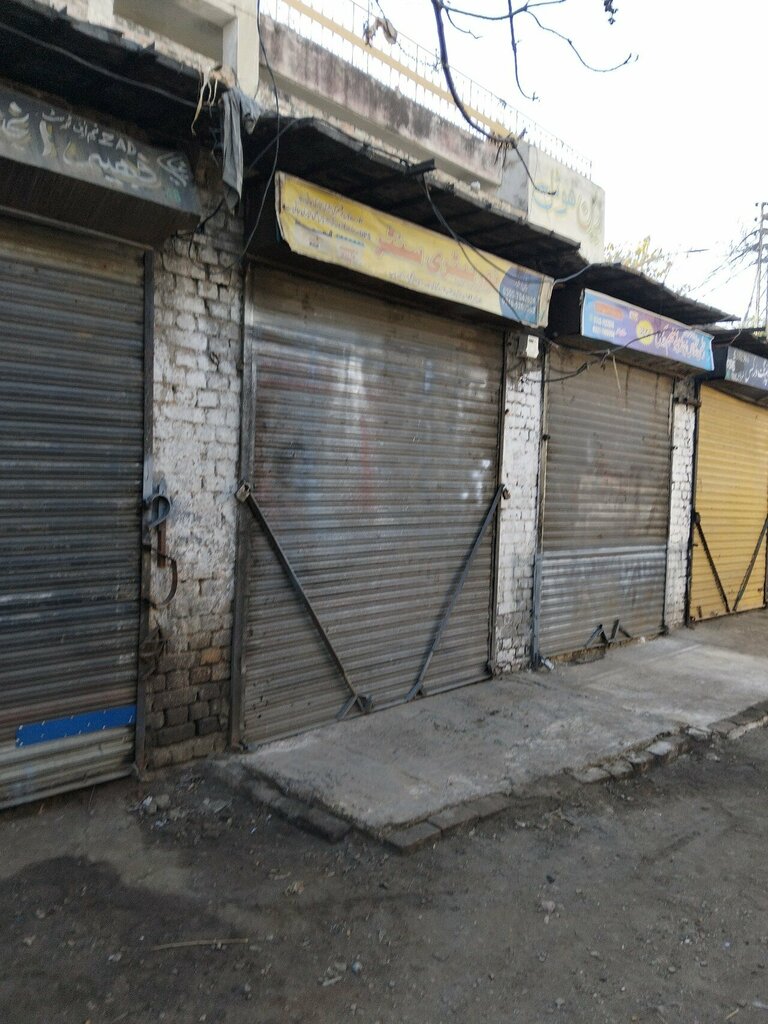 Cam ve cam ürün üreticisi Rahman Glass & Aluminum Works, Rawalpindi, foto