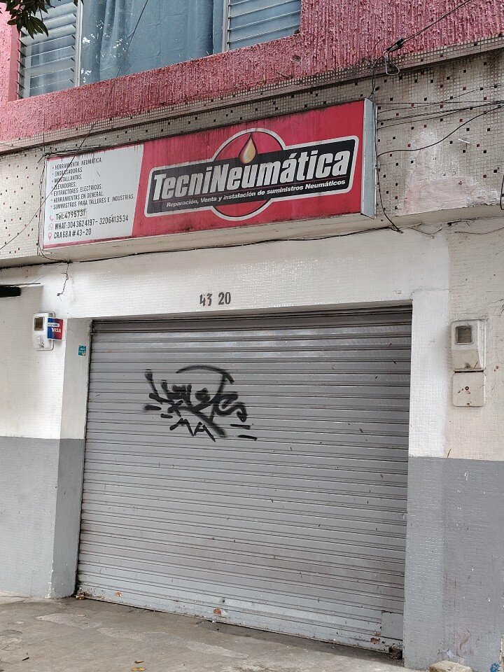 Otomobil servisi Tecnineumatica, Medellin, foto