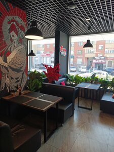 Инши Суши (Komsomolskaya ulitsa No:56), kafe  Hantı‑Mansi'den