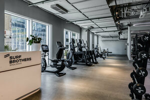 Surf Brothers Fitness (Bolshoy Boulevard No:40, Zapadniy Administrative District, Mozhayskiy District, Skolkovo Innovation Center, Moscow), fitness kulüpleri  Moskova'dan
