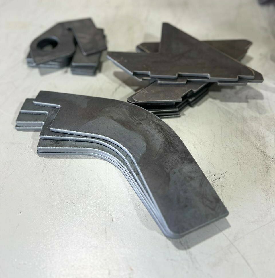 Plazma metal kesimi ДорТехСтройСервис, Minsk, foto