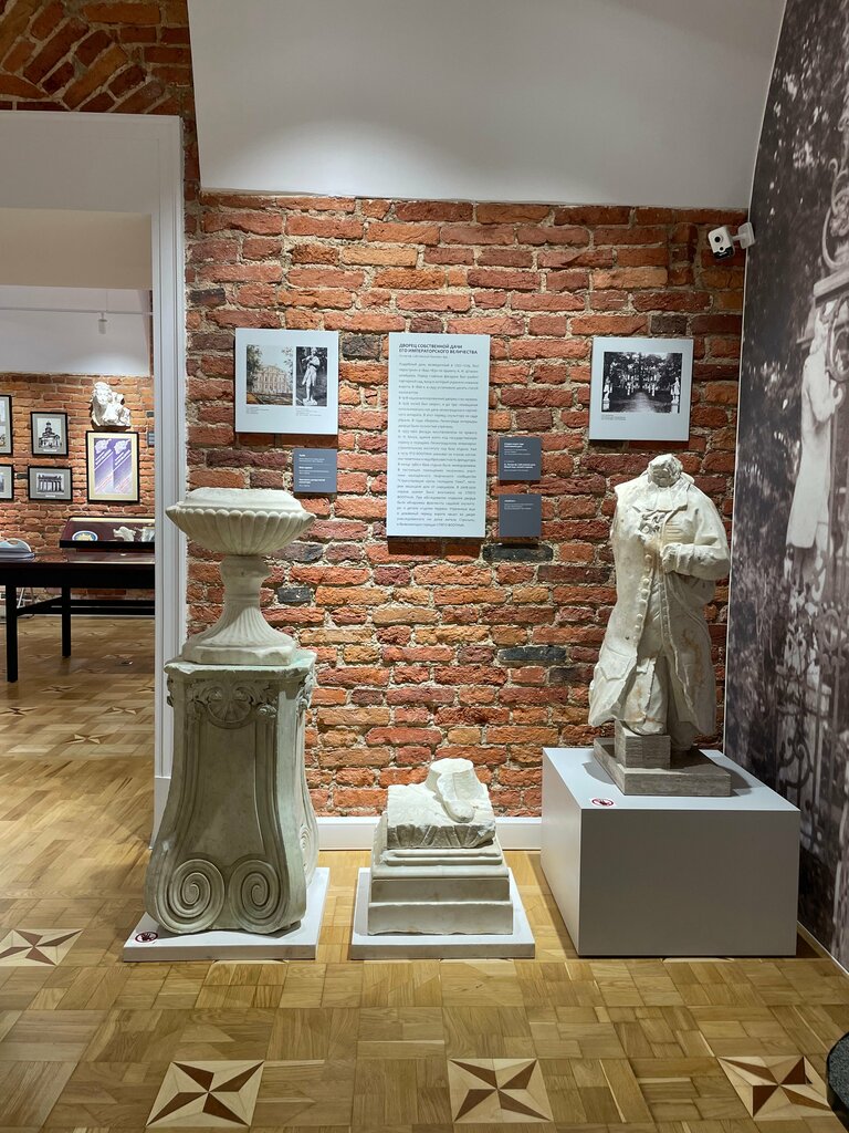 Müzeler ve sanat galerileri Петербургский центр культурного наследия имени академика Б.Б. Пиотровского, Saint‑Petersburg, foto