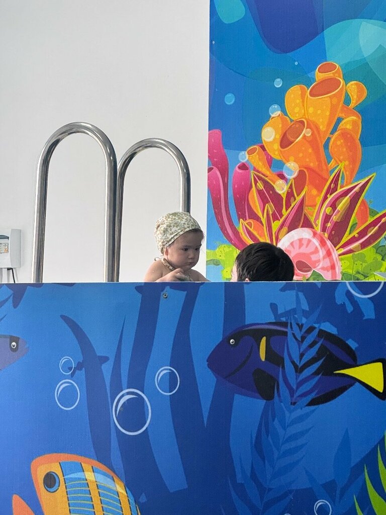 Yüzme havuzları Mother and Baby, Atırav, foto