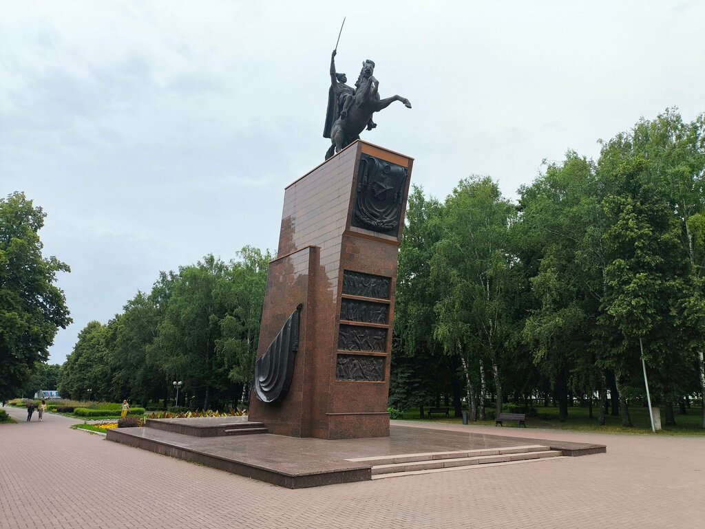 Anıt, heykel V.I. Chapaev, Cheboksary, foto